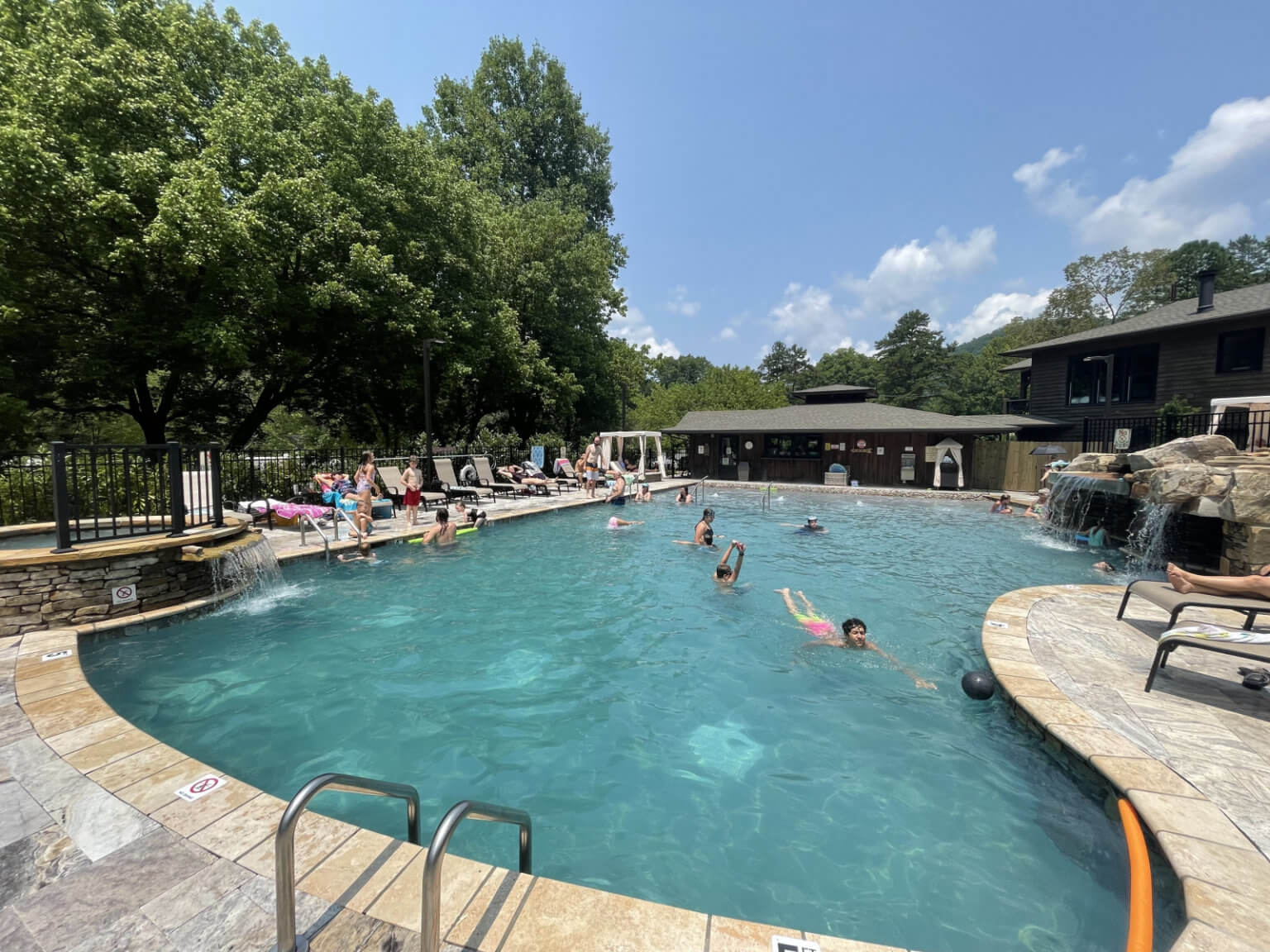 Amenities - Little Arrow Outdoor Resort